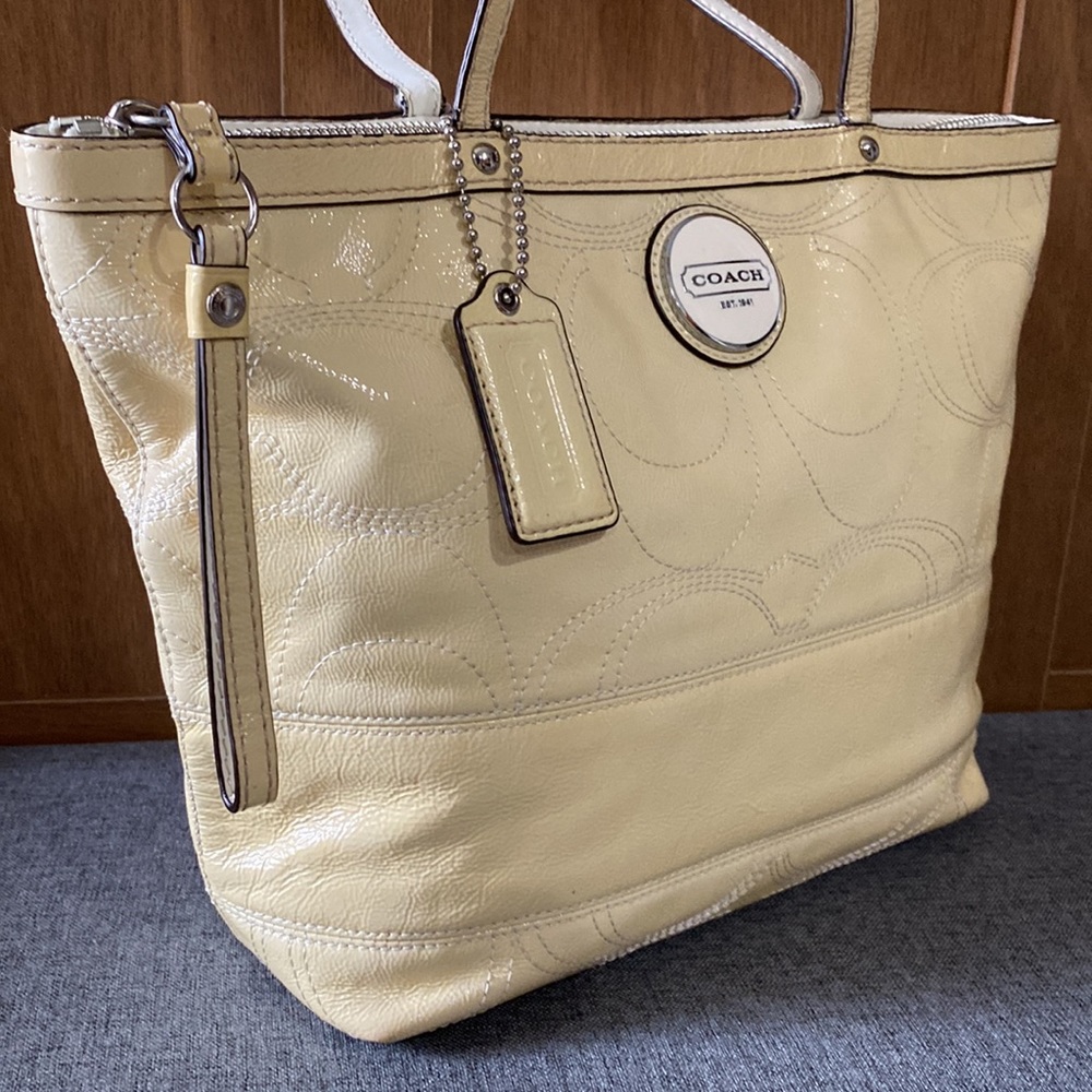 Coach Signature Patent Leather Tote Bag - Gem